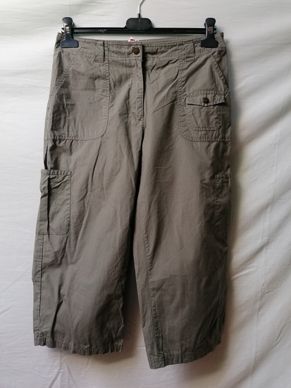 Kargo pantalone/bermude vel.M/38 RASPRODAJA%