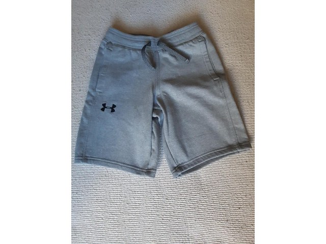 Under armour šorts