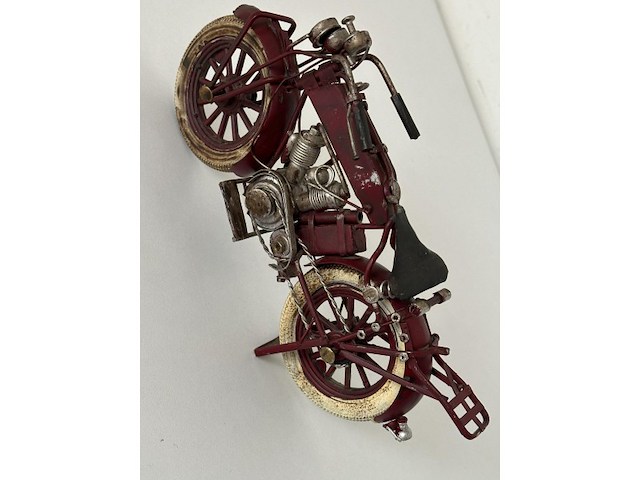 Maketa- model starog motora