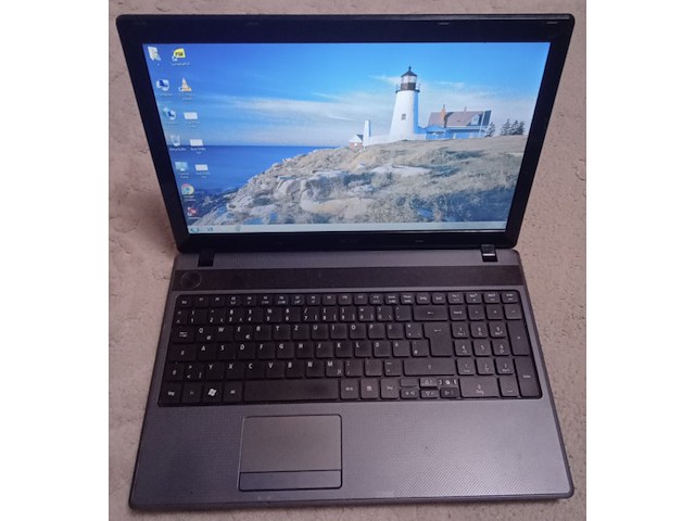 Laptop Acer 5749z/Pentium B960/4gb ddr3/bat 3h