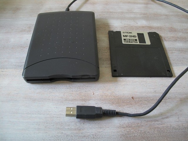 USB Floppy Disk Drive - DELL