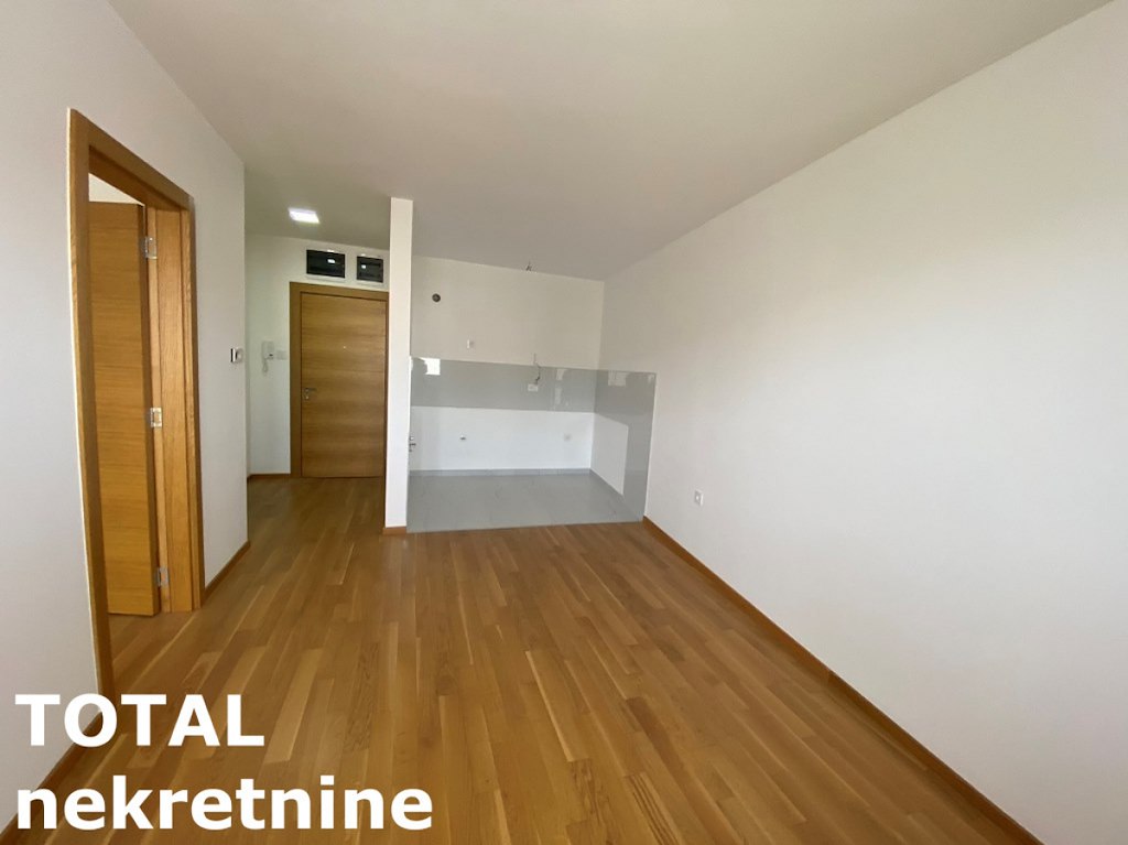 NOVI SAD - CENTAR - 43. 00 m2