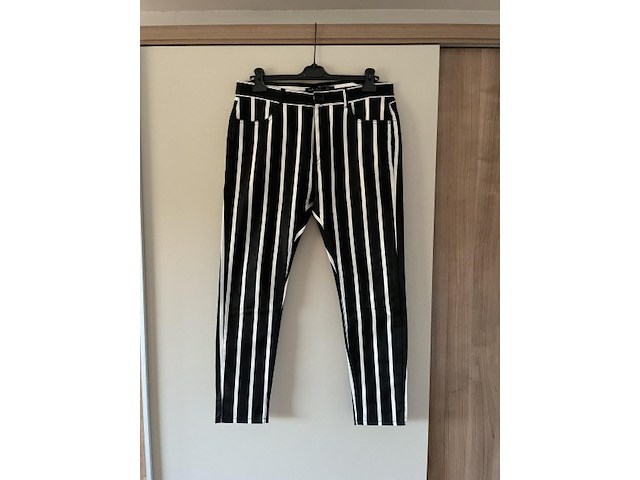 ZARA pantalone