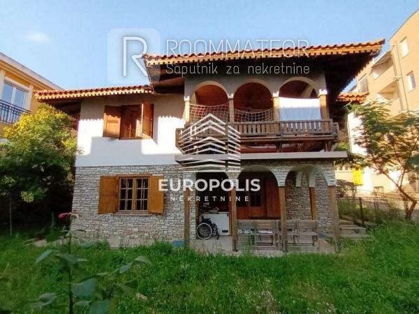 Čedomilja Mitrovića, Kuća na prodaju, 252m2, 585.000€