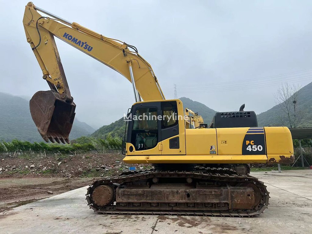 Komatsu PC450 bager guseničar