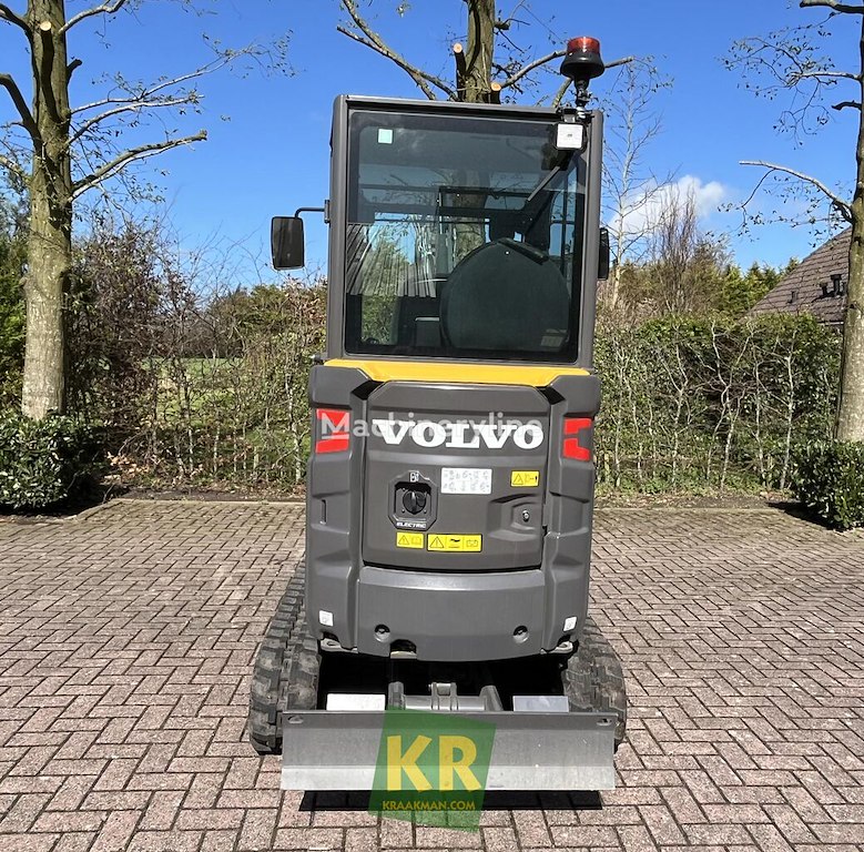 Novi Volvo EC18 Electric mini bager