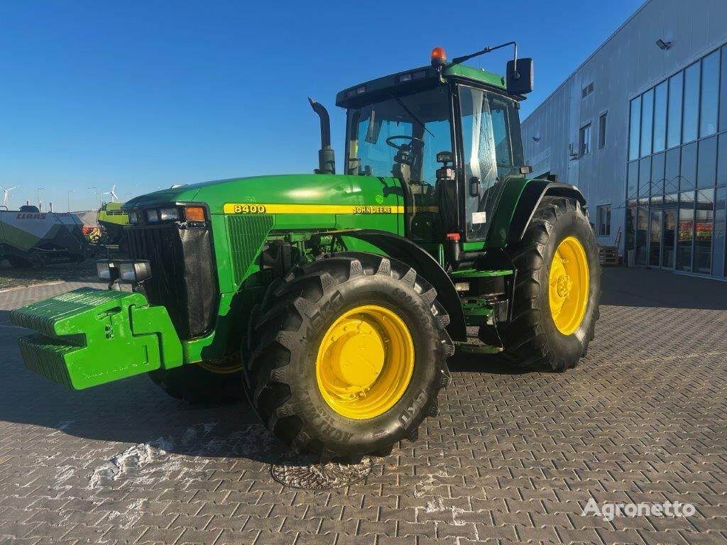 John Deere 8400 traktor točkaš