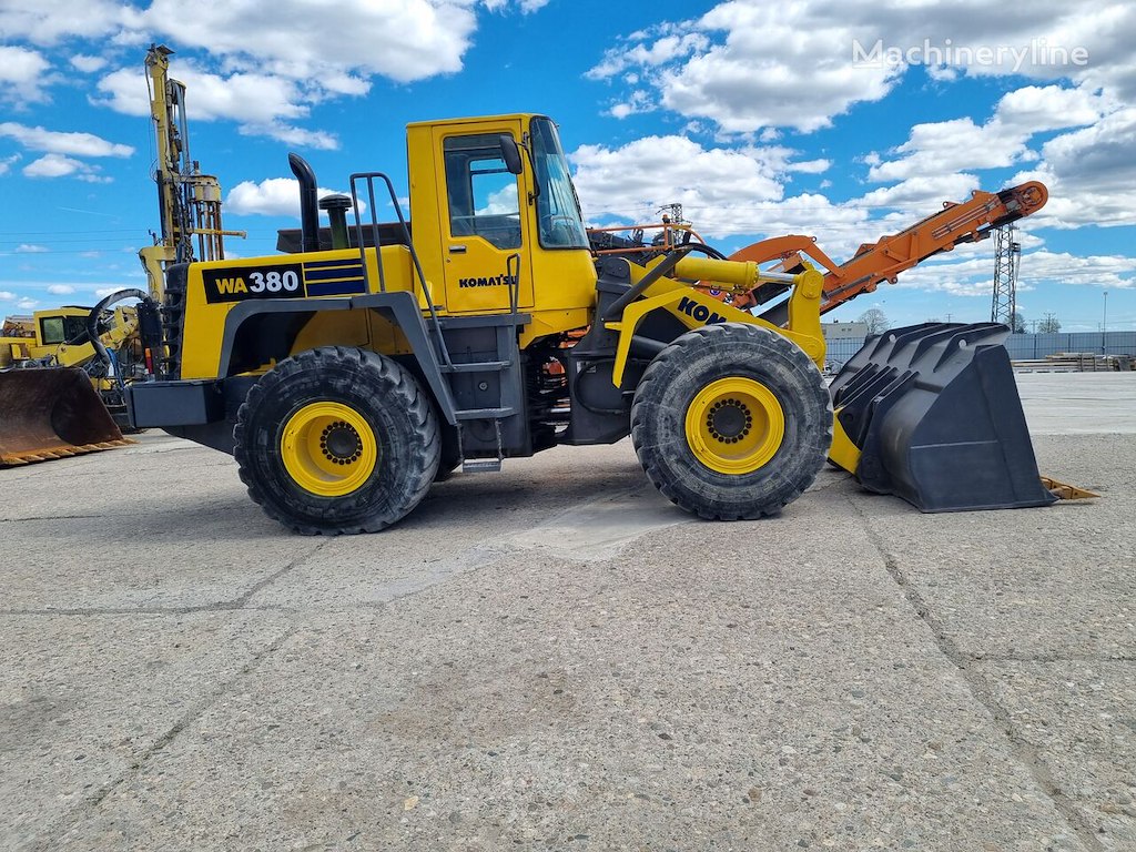 Komatsu WA380-3H prednji utovarivač