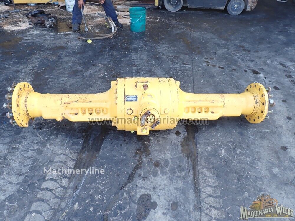 YZ18670 osovina za John Deere 544J prednjeg utovarivača