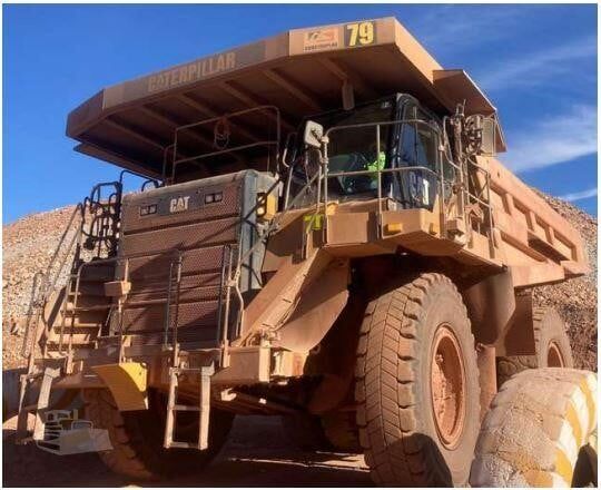 Caterpillar 777G damper sa krutom šasijom