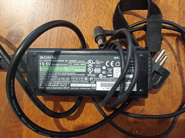 Punjac - adapter za Sony 19,5V , 4,7A , 90W