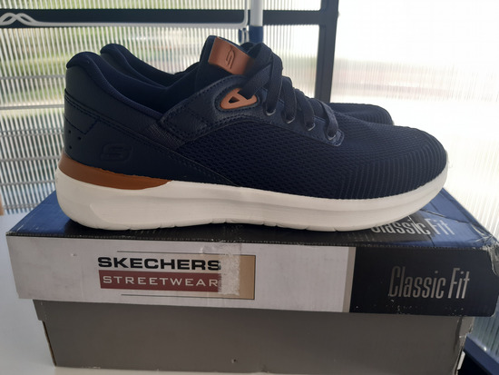 Skechers brij 42