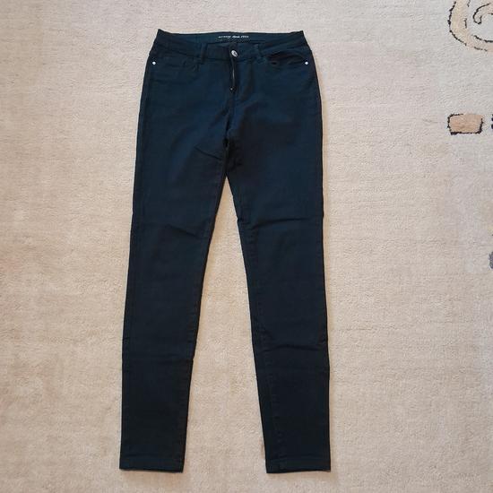 Nove letnje crne farmermerke pantalone 38 M