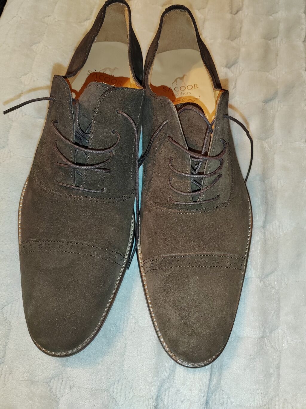 Muske kozne cipele broj 45,nove, marke Sacoor brothers, original