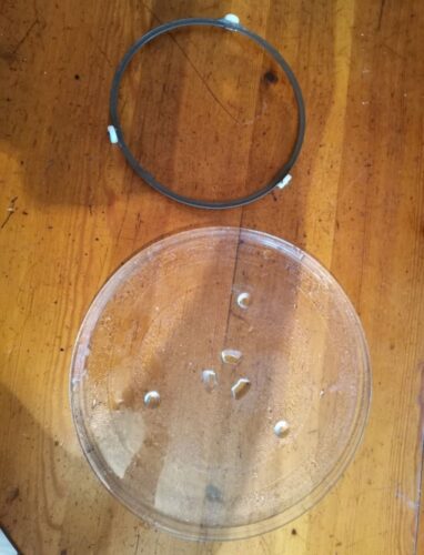 Tanjir sa držačem na točkiće za mikrotalasnu 28,7 cm