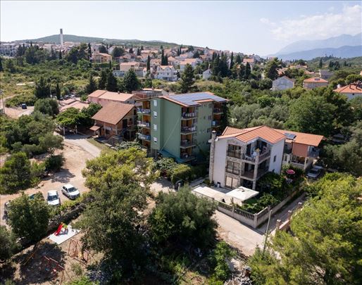 Crna Gora, Radovići, vila