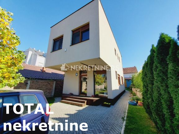 Petosobna kuća NOVI SAD, 721000€