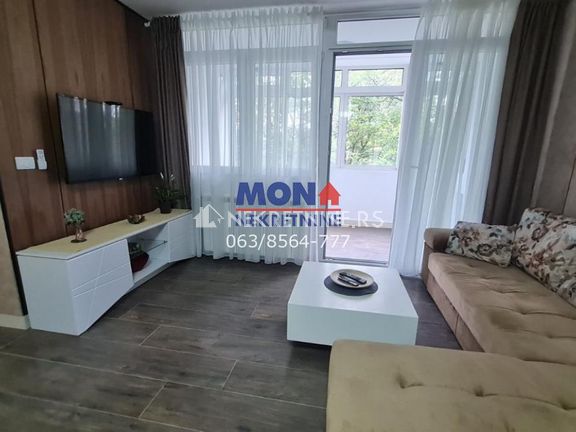 Novi Beograd, Opština, Omladinskih brigada , 2.5, 50m2, 1000 EUR