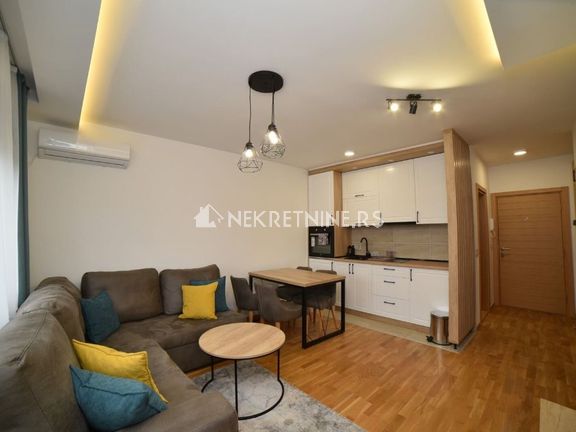 Luksuzan apartman u centru Zlatibora