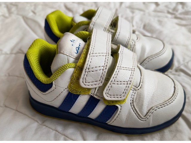 Adidas patike broj 22