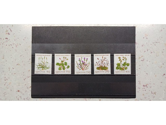 1980 Farska ostrva flora serija cisto ** (7622)