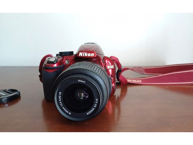 Nikon D3100 digitalni fotoaparat