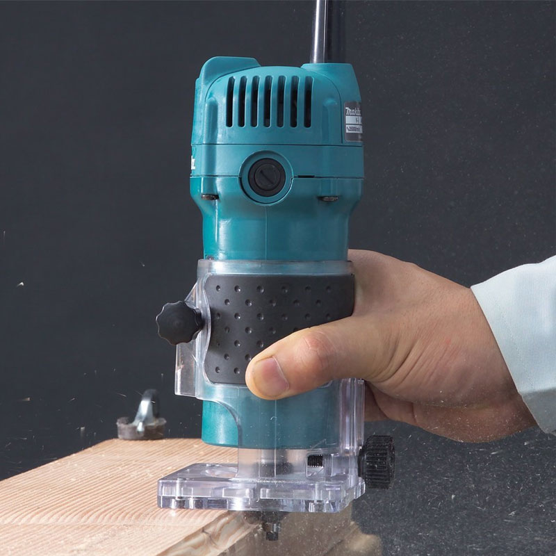 Makita glodalica 530W