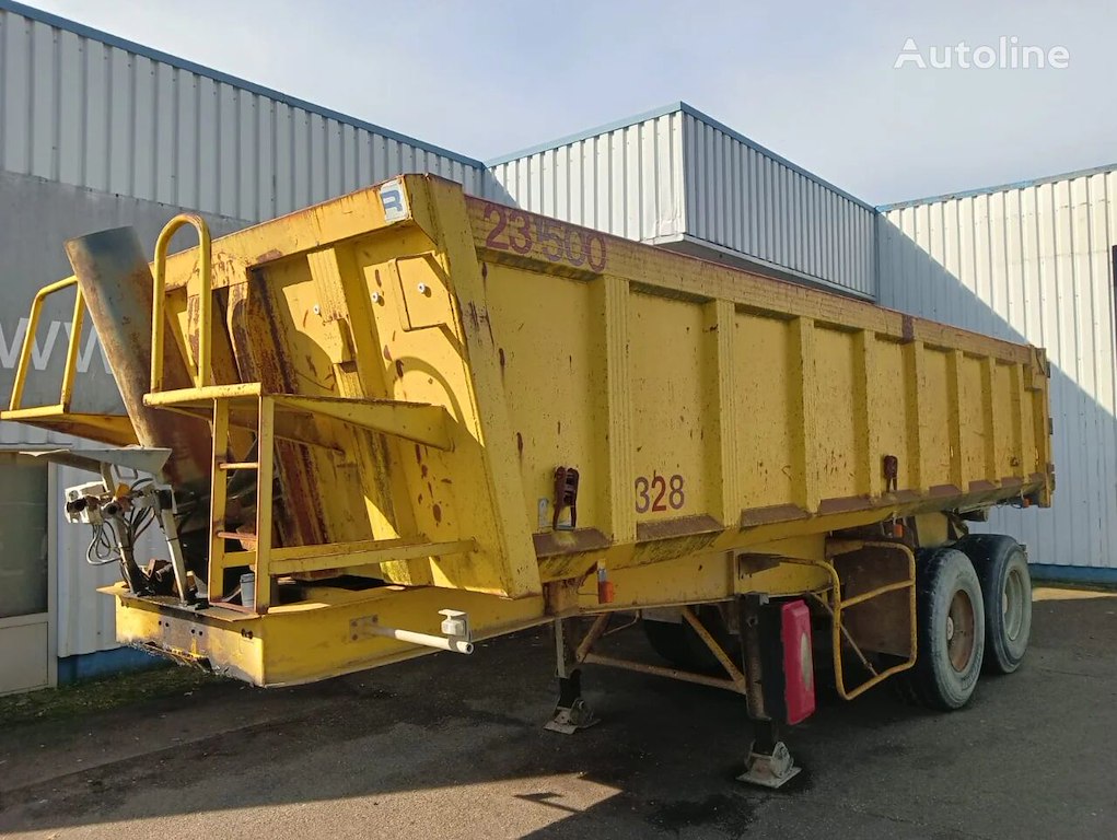 Kaiser 2 Axle Steel Tipper , Spring Suspension , Drum Brakes poluprikolica kipera