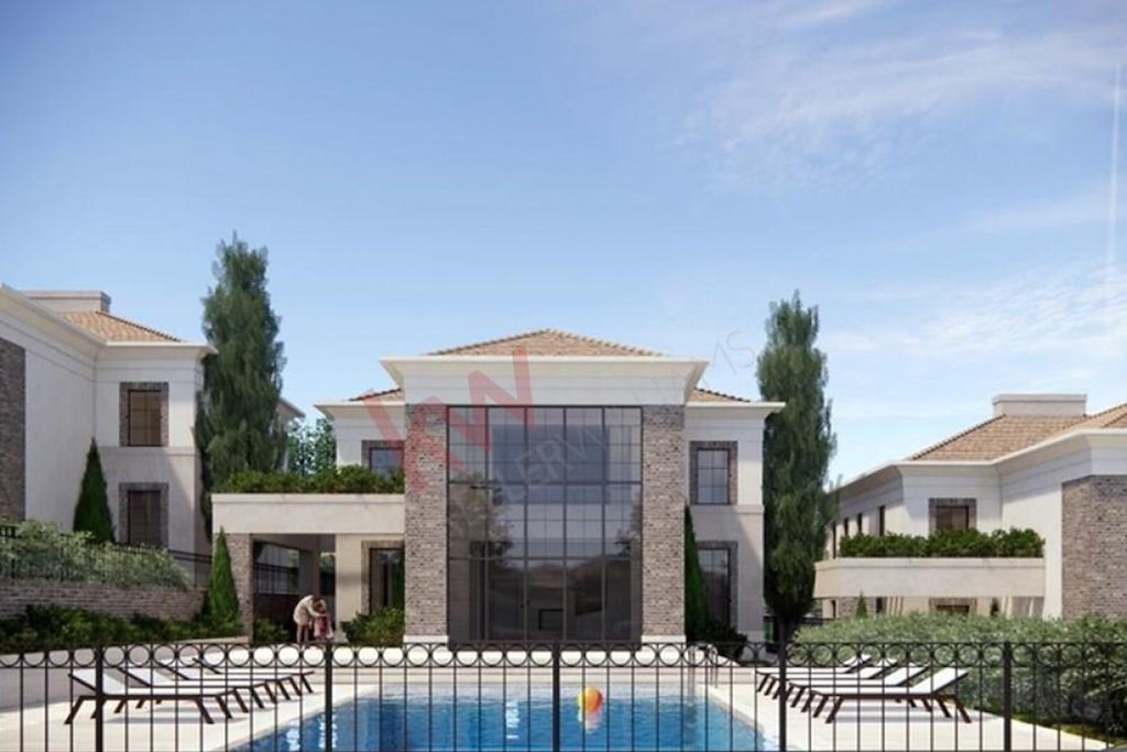 Lux komfor u prirodi, novoizgrađena kuća sa bazenom, na 8, 4ari, Avala