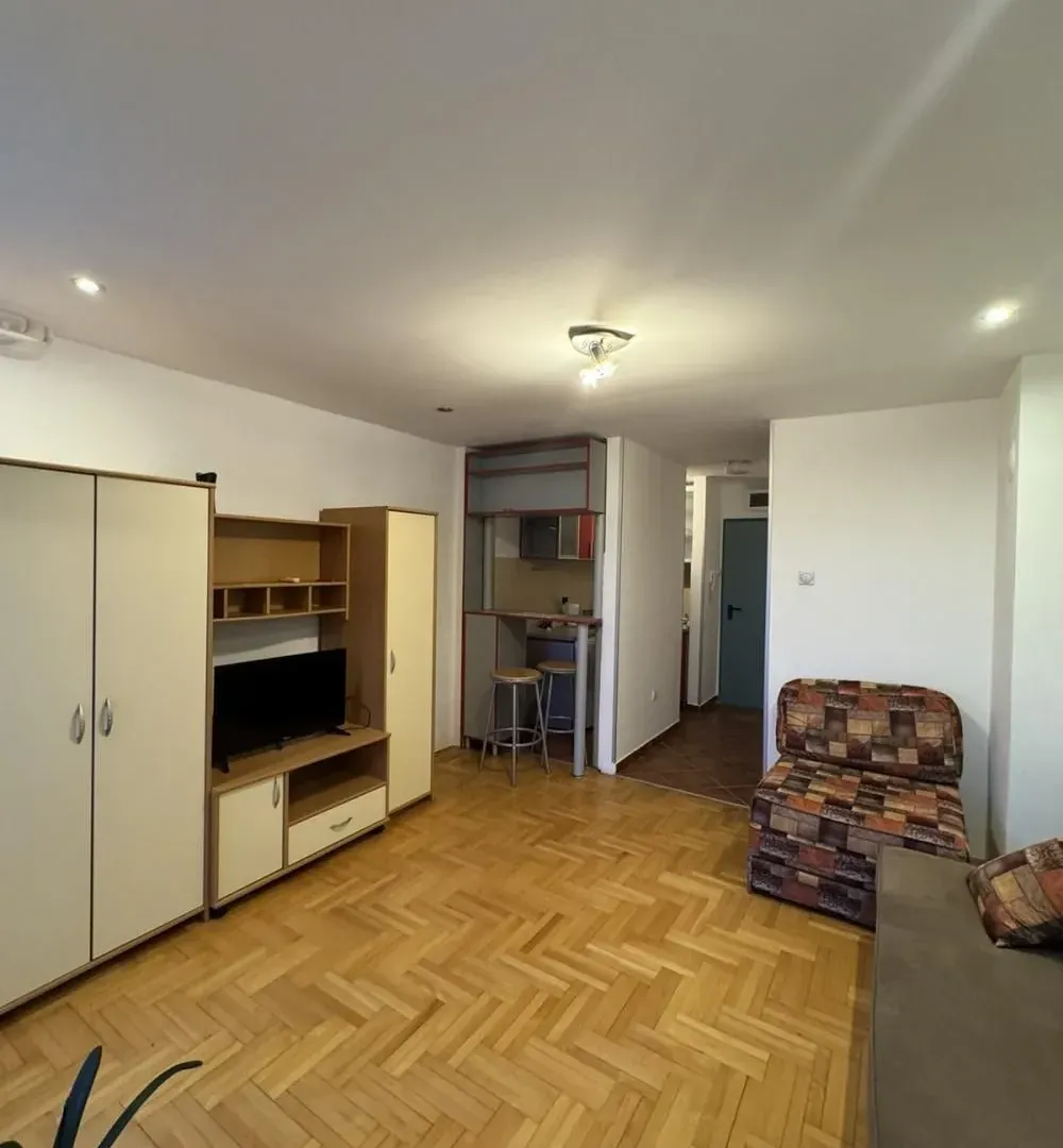 Prodaja, garsonjera, 31m2, Novi Beograd Blok 45, Novi Beograd, Beograd