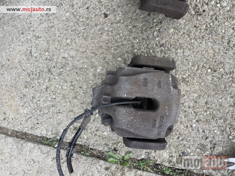 Zadnja kandza klesta kociona leva desna za BMW 5 F10