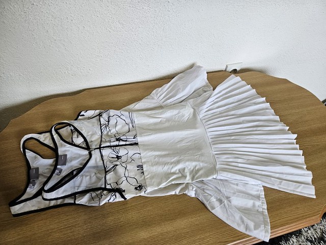 Bela Head haljinica haljina za tenis Velicina: M