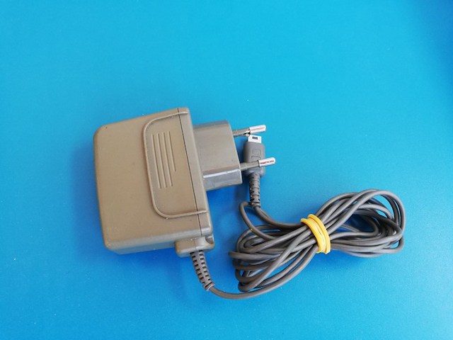 Nintendo DS Lite punjač USG-002 5.2V 450mA Original