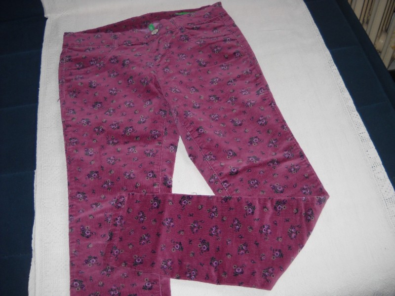 PANTALONE 10-11god BENETTON