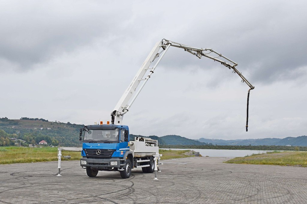 Mercedes-Benz AXOR 1833 pumpa za beton