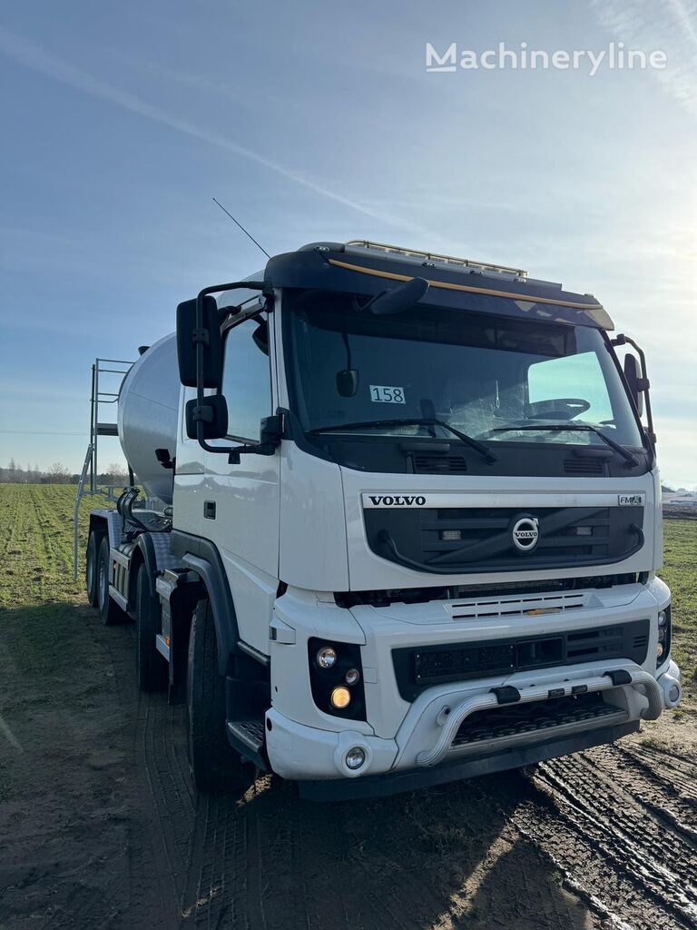 Liebherr na šasiji Volvo FMX 500 kamion s mešalicom za beton