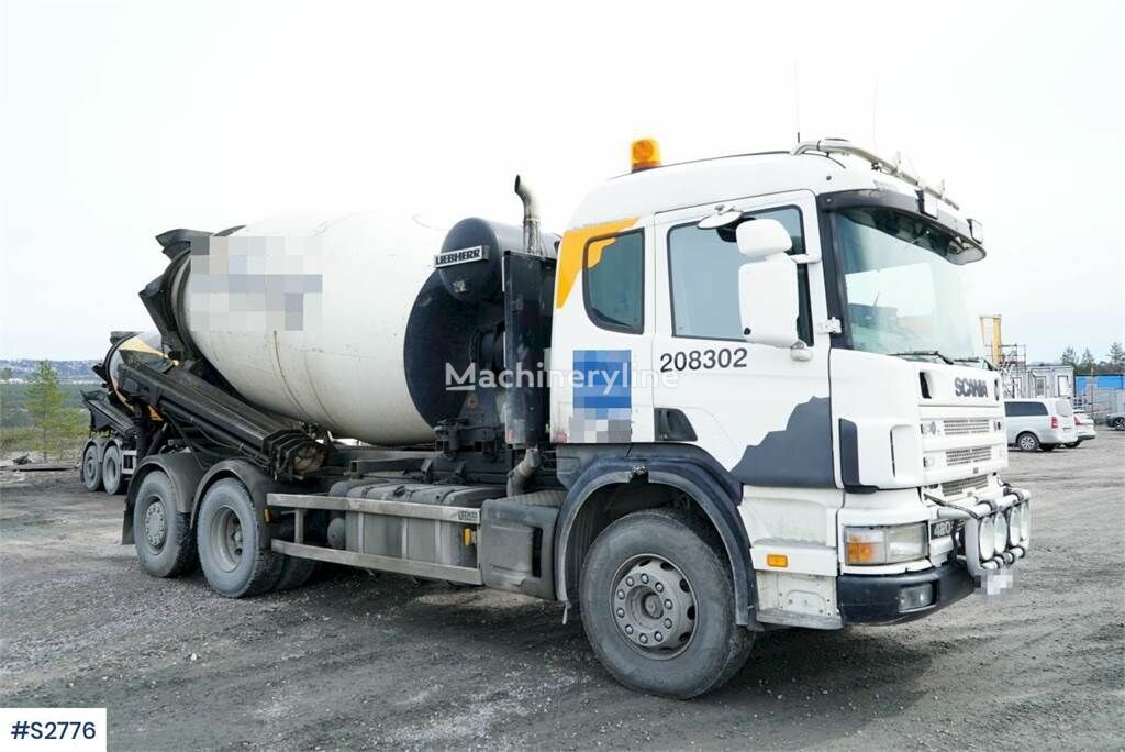Liebherr na šasiji Scania P124 6x2 Mixer Truck kamion s mešalicom za beton