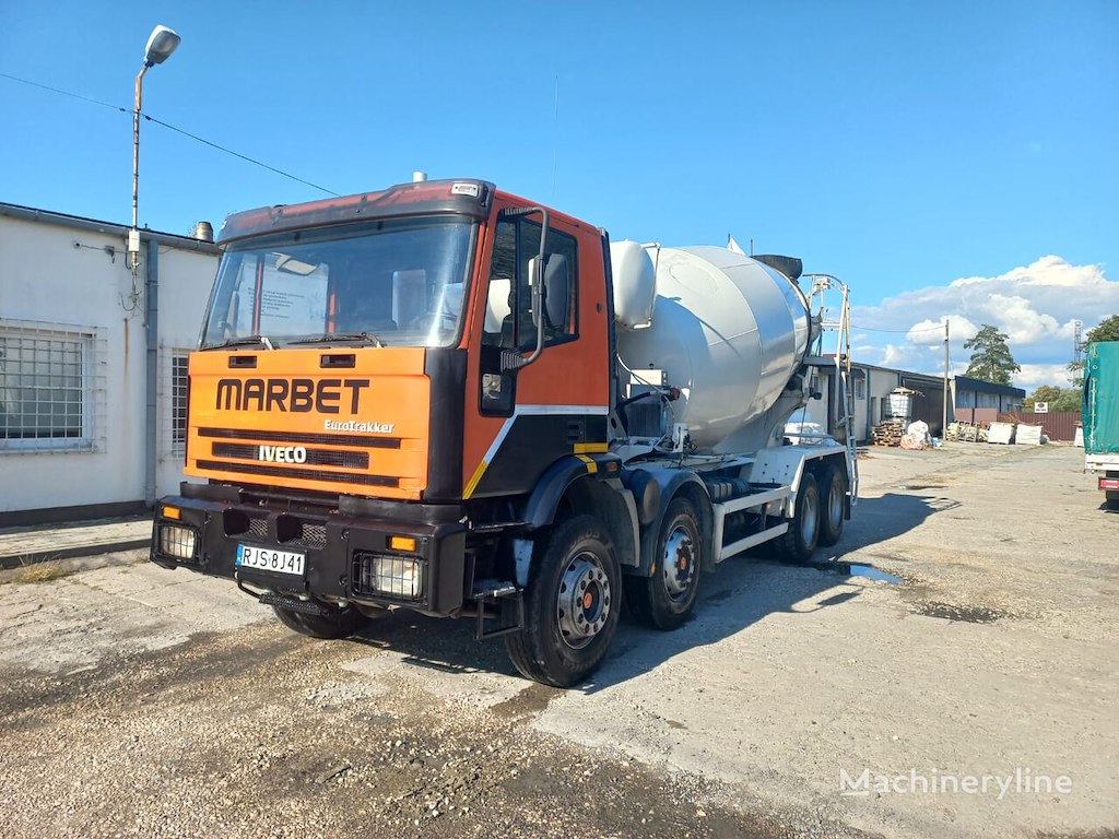 IVECO 340E34H kamion s mešalicom za beton