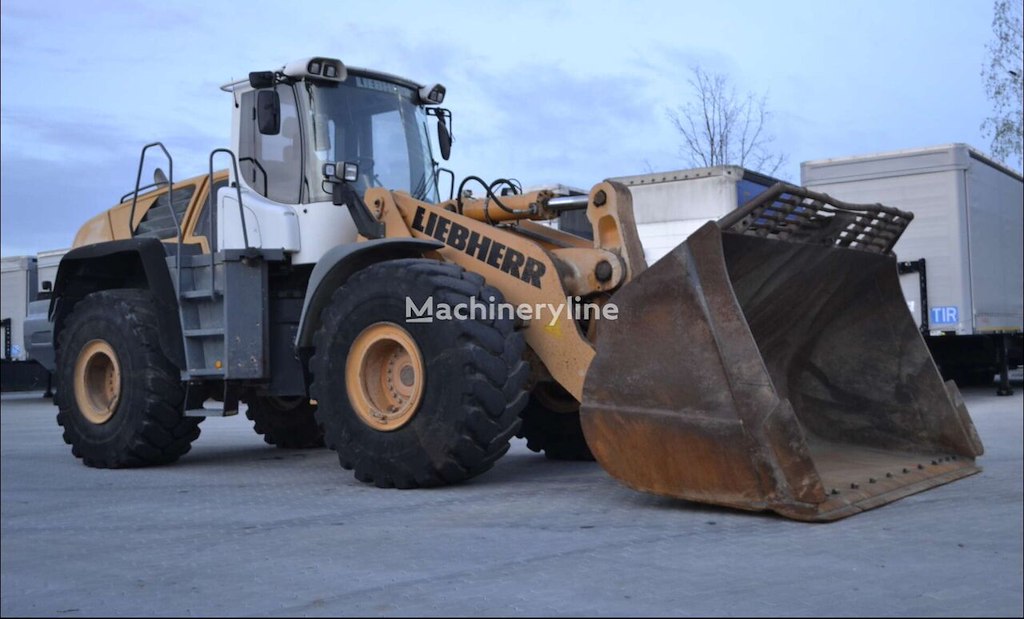 Liebherr L 580 2plus2 prednji utovarivač