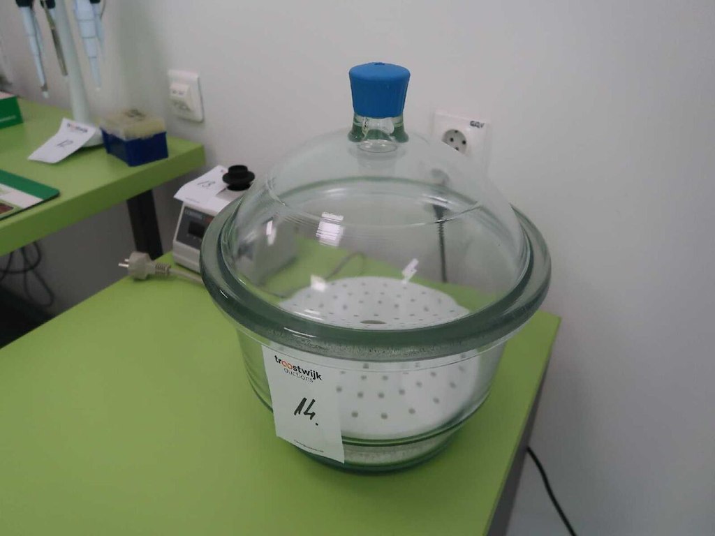 Prodaje se Incubation bowl ostalu laboratorijsku opremu na aukciji