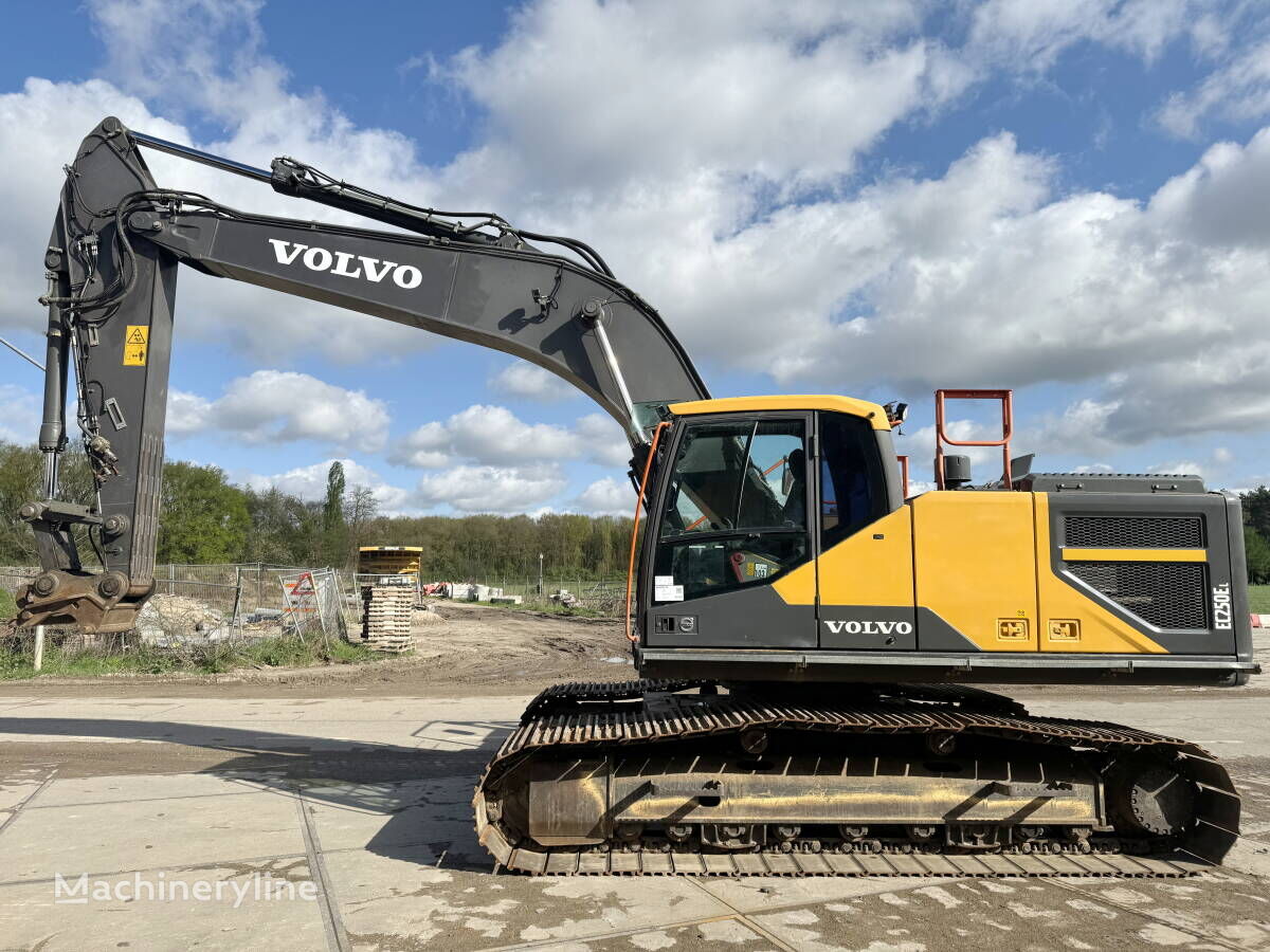 Volvo EC250EL bager guseničar