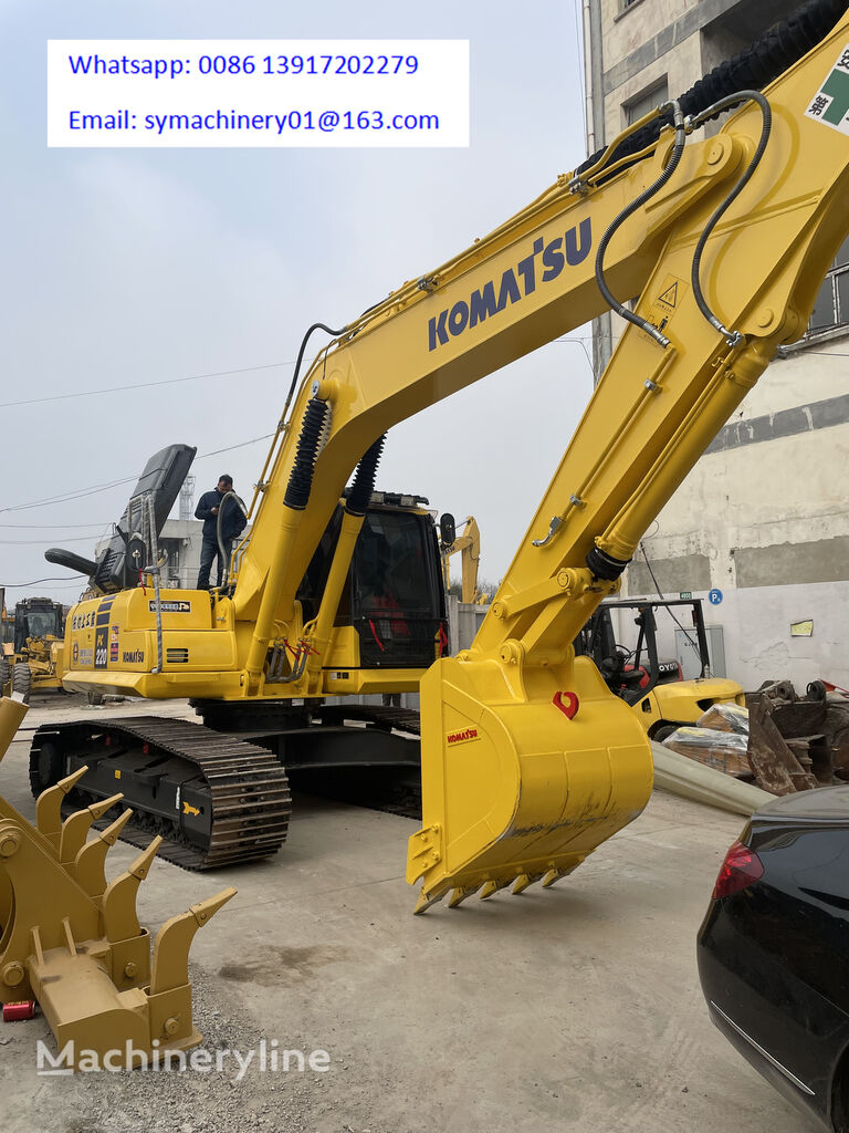 Komatsu PC220-8N1 bager guseničar