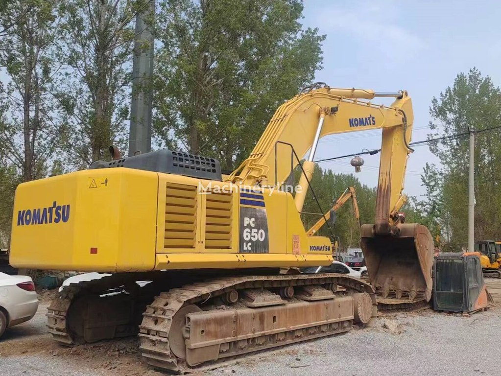 Komatsu PC650LC-8R bager guseničar