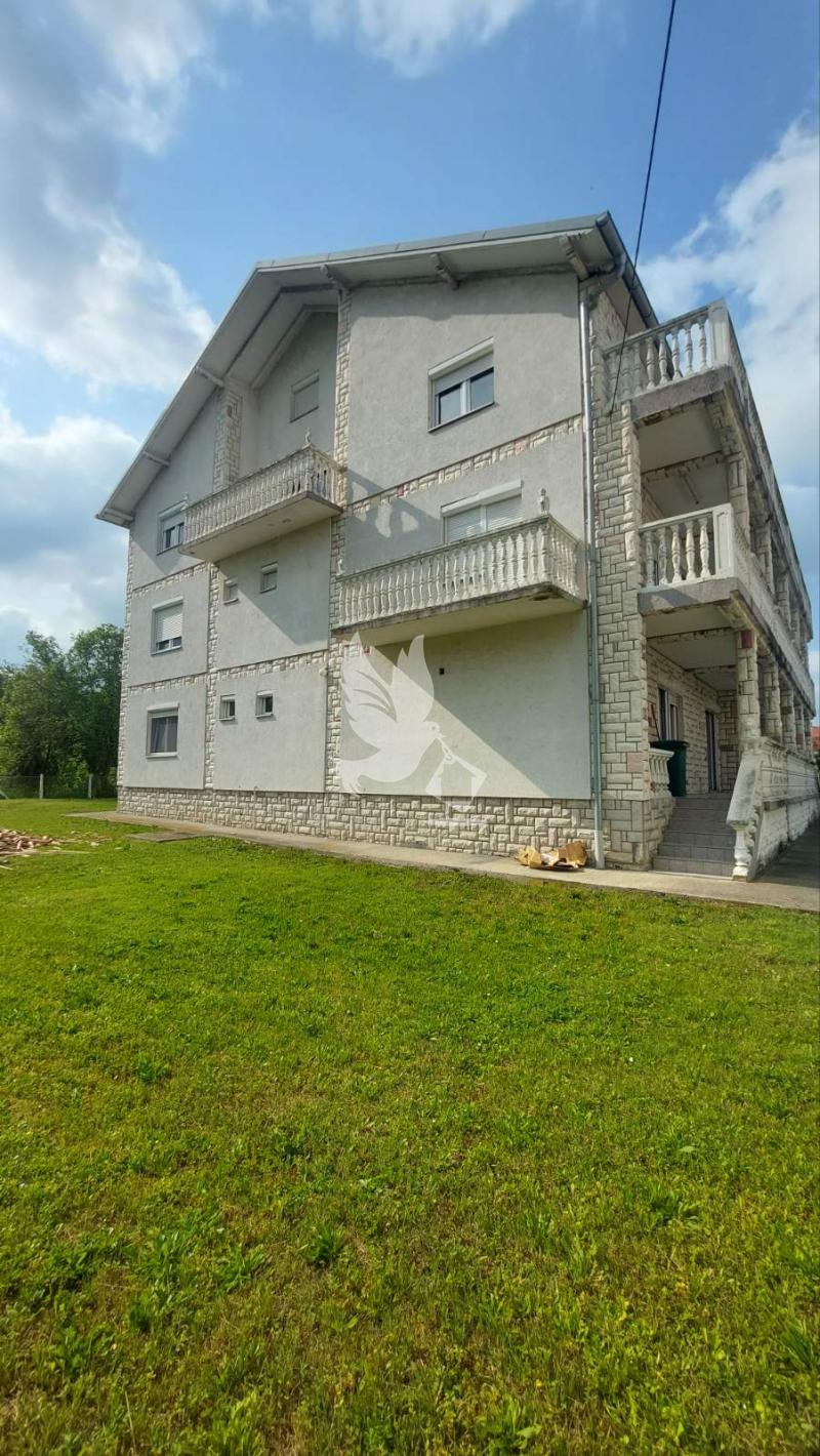 Na prodaju velika kuća u Drapšinu, Mladenovac #K636 ID#1421 220.000 €