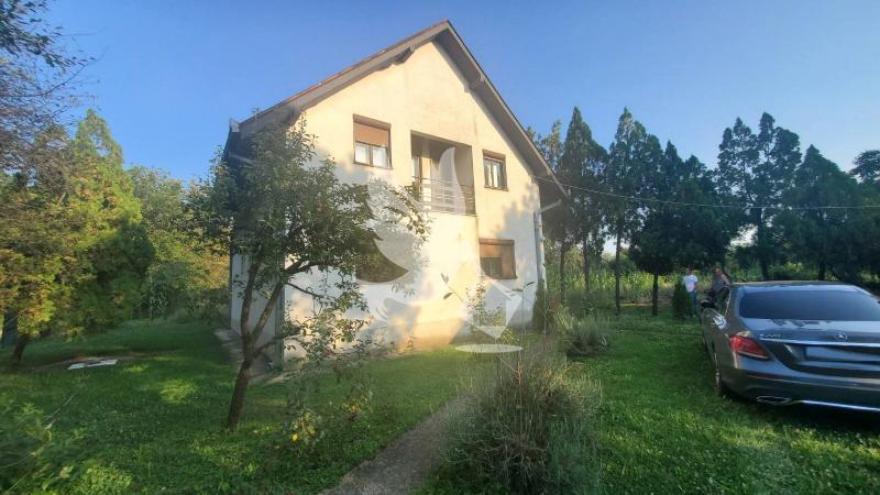Povoljna velika kuća u prirodi, Mladenovac, Jagnjilo #K660 ID#1491 48.000 €