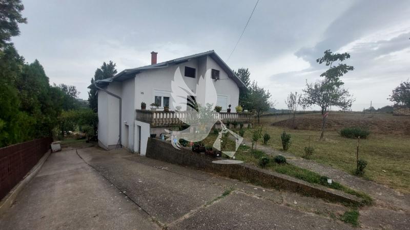 Sjajna nameštena kuća podno Kosmaja, Mladenovac, Koraćica #K674 ID#1492 110.000 €