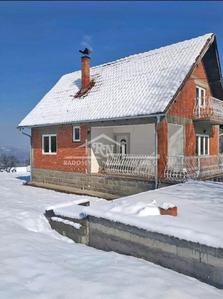 Lunjevica, Gornji Milanovac, kuća 177m2, plac 82a ID#1168 65.000 €