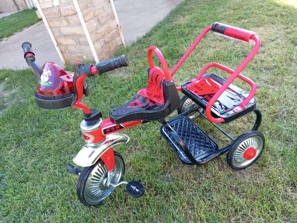 Deciji tricikl za dva deteta