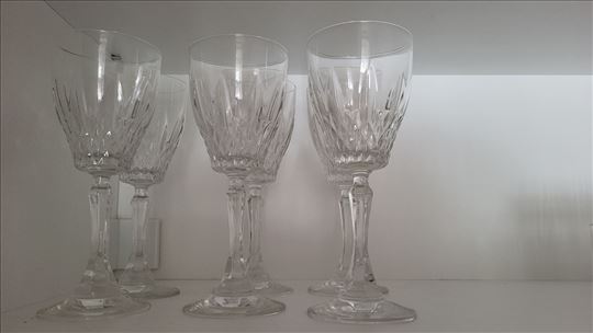 Kristalne čaše za vino + poklon 4 čašice za rakiju