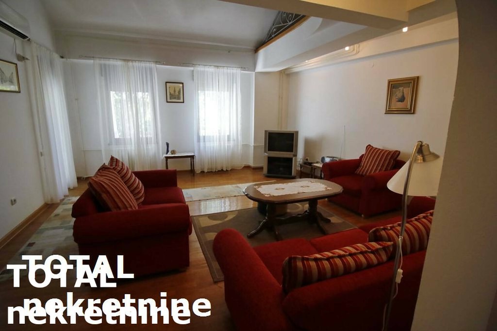 Četvoroiposoban stan NOVI SAD, 216300€